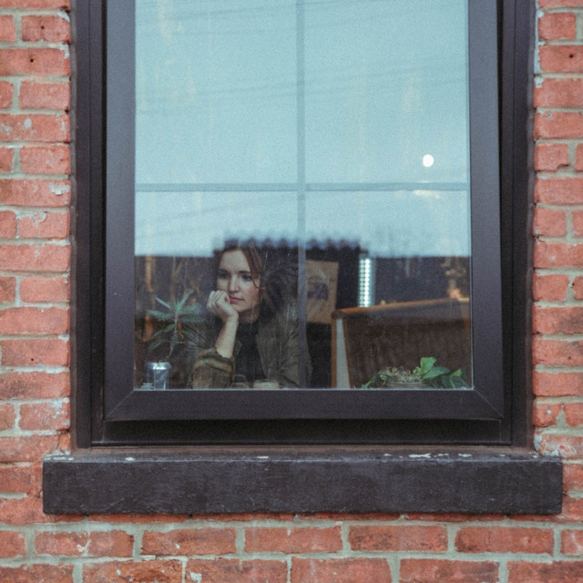 glass house - Single by Noa Jordan | Spotify