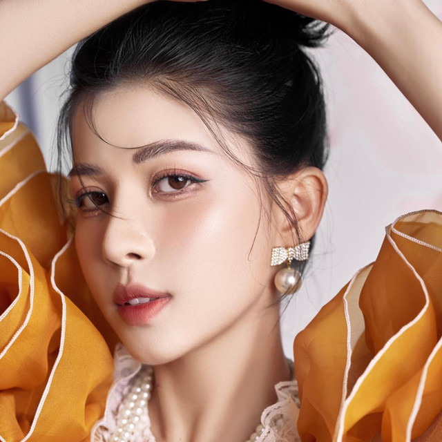 HUẾ VÀ EM - song and lyrics by NyNy Nguyen | Spotify