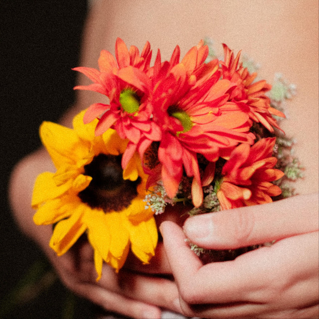 Contigo y Unas Flores - song and lyrics by Cuentos del Mar, Milán 505 ...