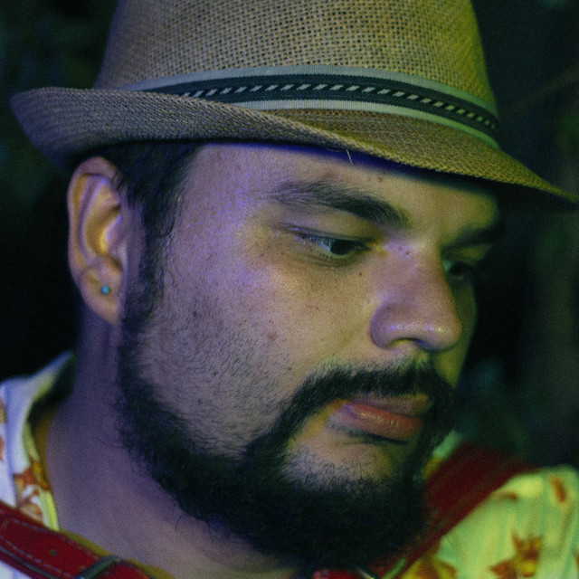 De Éxodo en Alas de Ícaro - Single by Magdiel Midence | Spotify