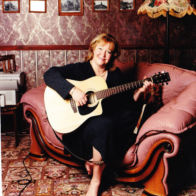 Lynne Paris | Spotify