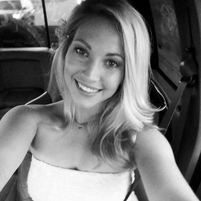 Kiss Me in the Car - Single by Richelle Elizabeth | Spotify