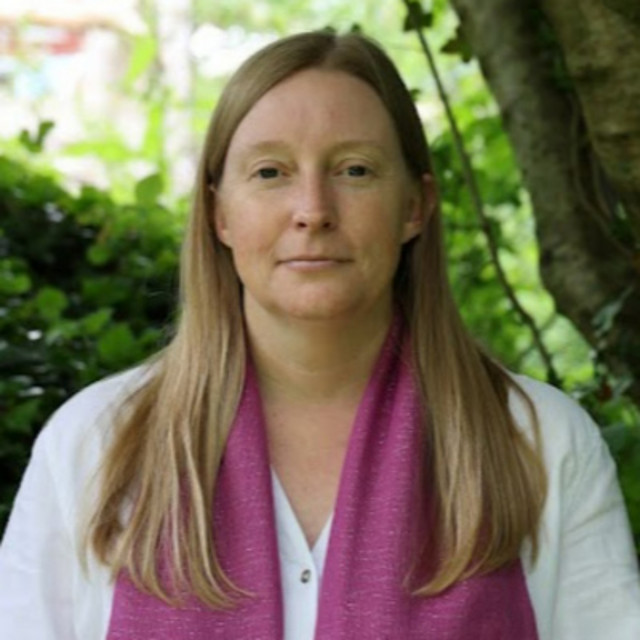 Satsang con Helen Hamilton en español | Podcast on Spotify