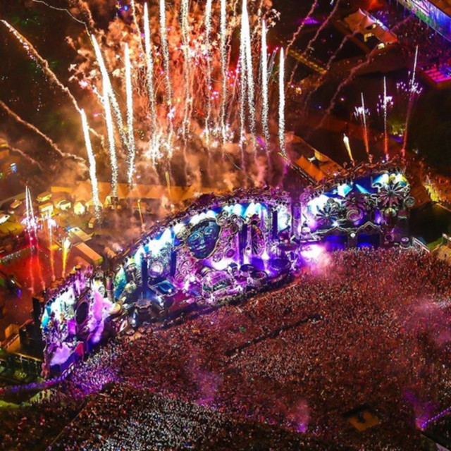 Tomorrowland | Podcast on Spotify
