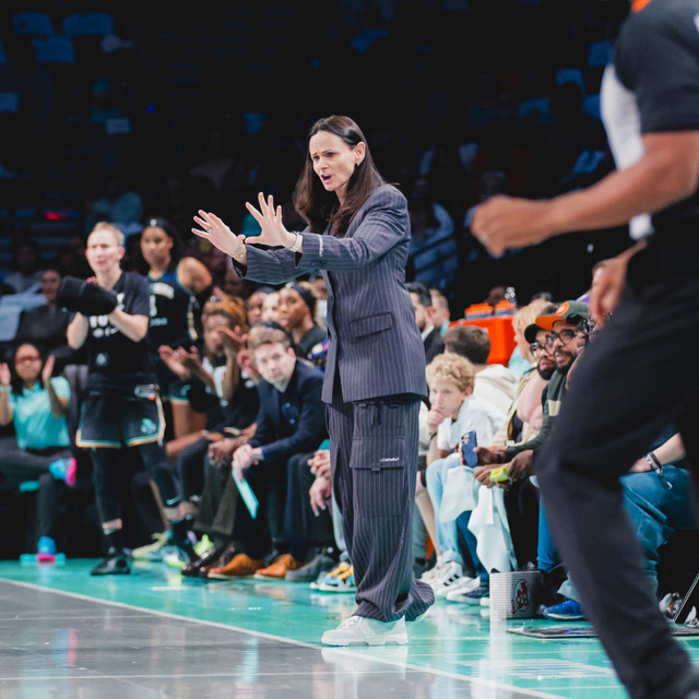 Sandy Brondello - Australian Olympian Basketball Player/Coach , WNBA 2x ...