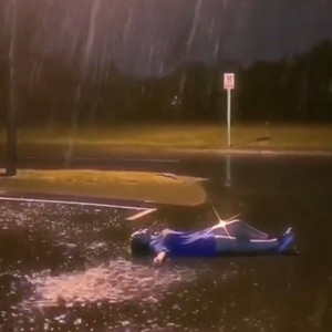 sad songs to cry in the rain (pop edition) - playlist by elle 🤍⚡️🪴 ...