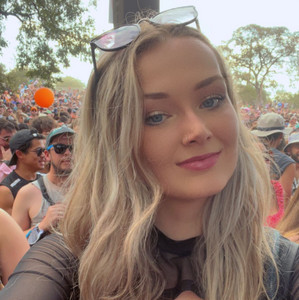 Daisy Willis on Spotify