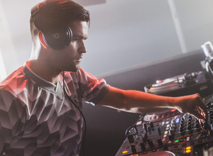 Plastician on Spotify