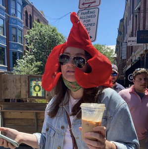 Alejandra Lee on Spotify