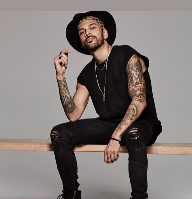 Andrew De Silva on Spotify